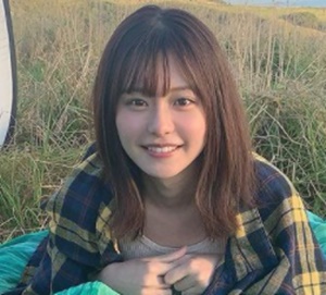 イントループ(intloop)のCM女優は誰?【2022年1月～喫茶店オーダー篇】浅倉唯のプロフィールや経歴も｜今をときめく★きらめき人